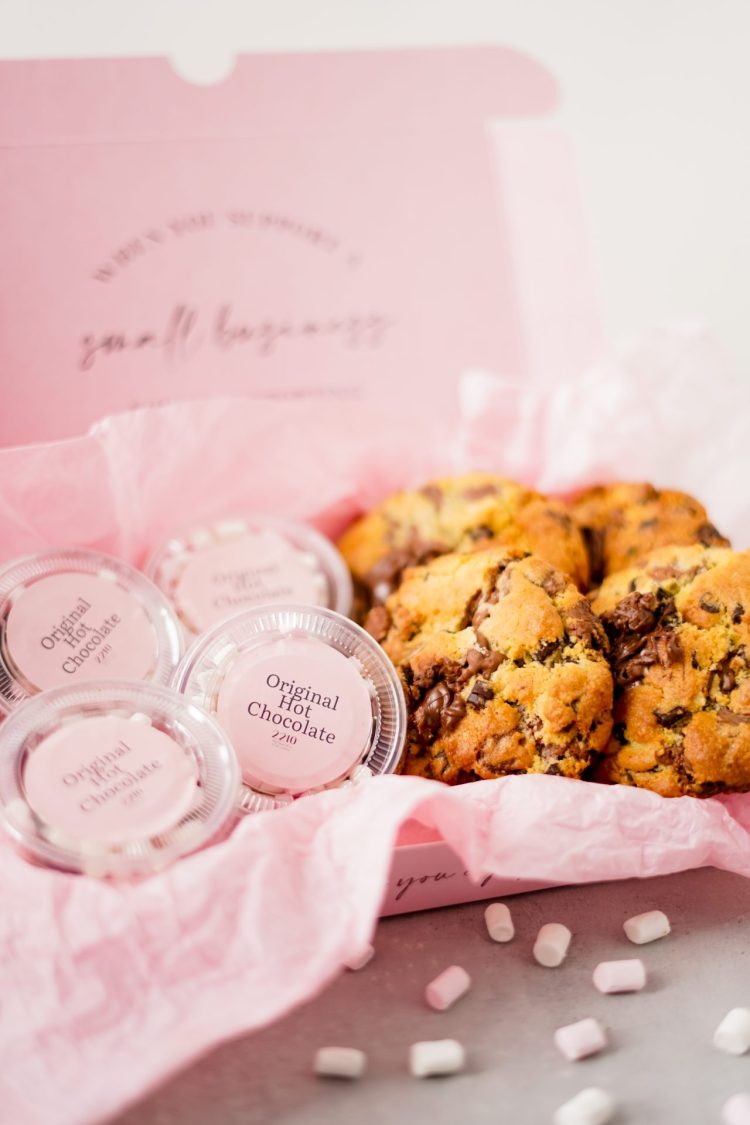 Hot Chocolate & Cookie Box - 2210 Patisserie